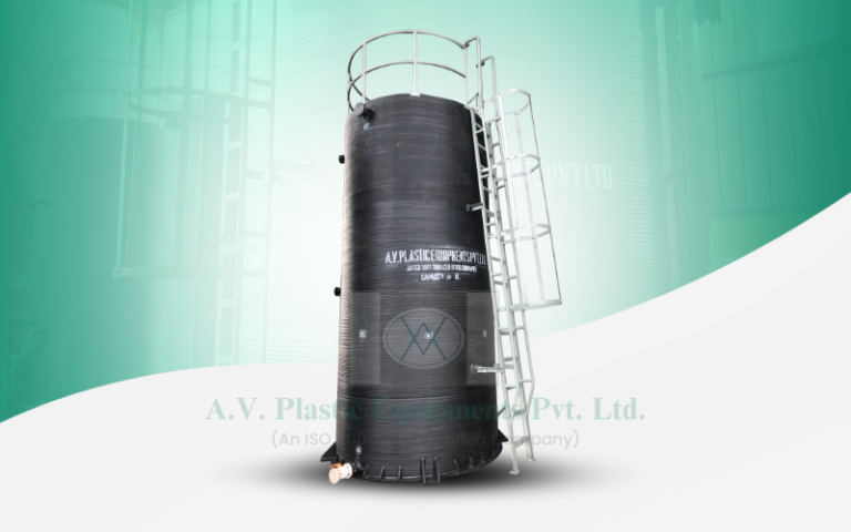 Secure HDPE Vertical Storage Tank for Various Industries